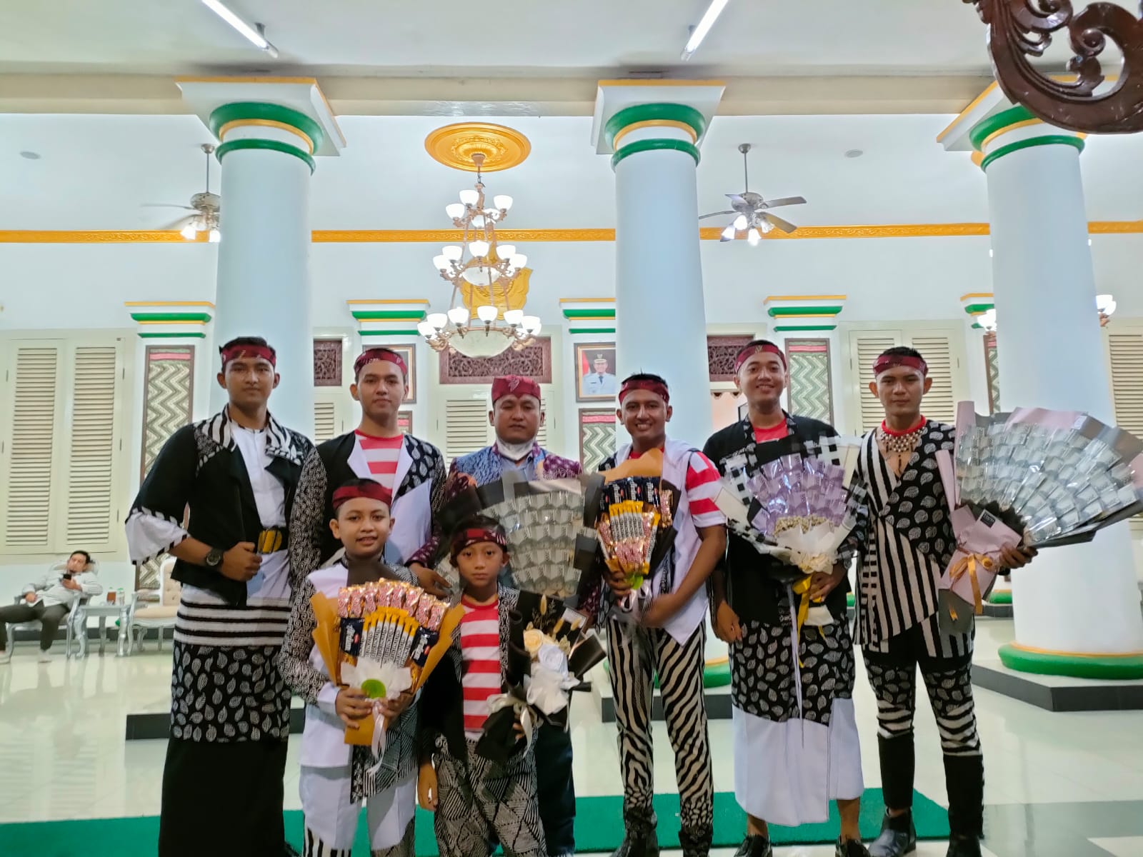 Tampil Memukau di Eksotika Madura, Kolaborasi BAM dan SMK Al Anwar ...