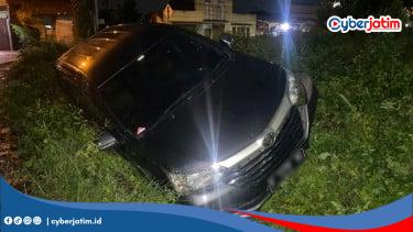 Bawa Rokok Ilegal Merek Flash Bold, Djati Bold dan Seven, Mobil ...